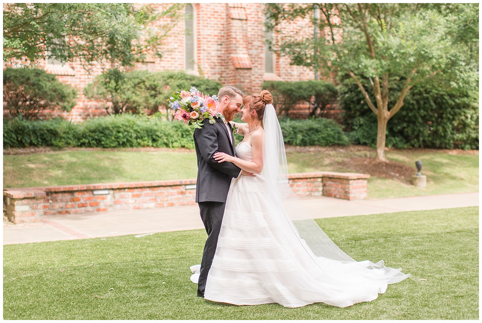 Elizabeth & Jeff | Dunham Chapel Baton Rouge Wedding | Renee Lorio ...