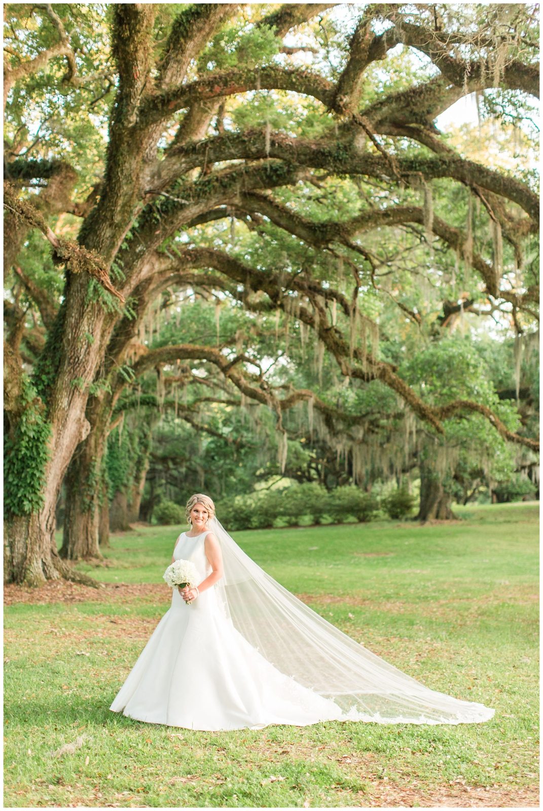 Lauren | Greenwood Plantation Bridal Session | Renee Lorio Photography