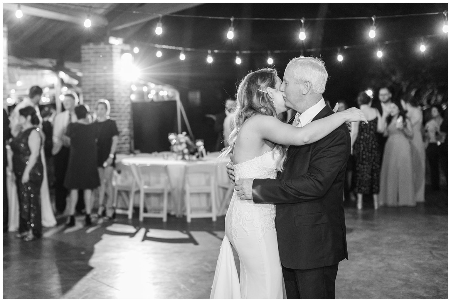 Maegan & Drew | Pale Blue Spring Wedding at the LSU Botanic Gardens ...