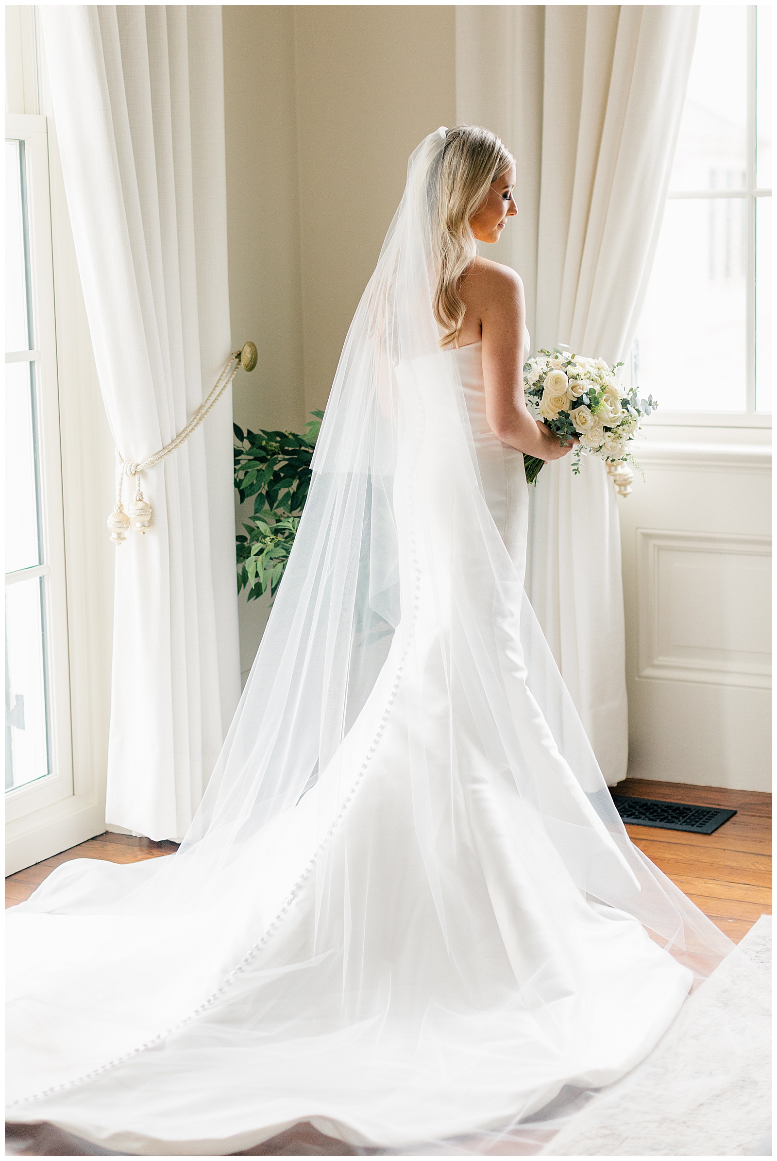 Erin | Gilmour Baton Rouge Bridal Session | Renee Lorio Photography